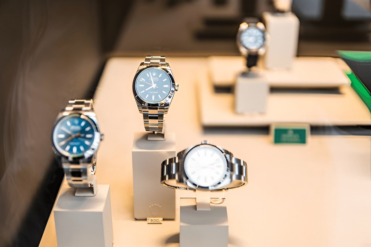 Rolex Market: Prices, Trends & Investment Guide - Chronicles